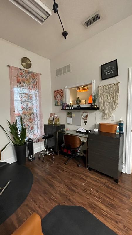 Salon 210 - Saint Johns, FL